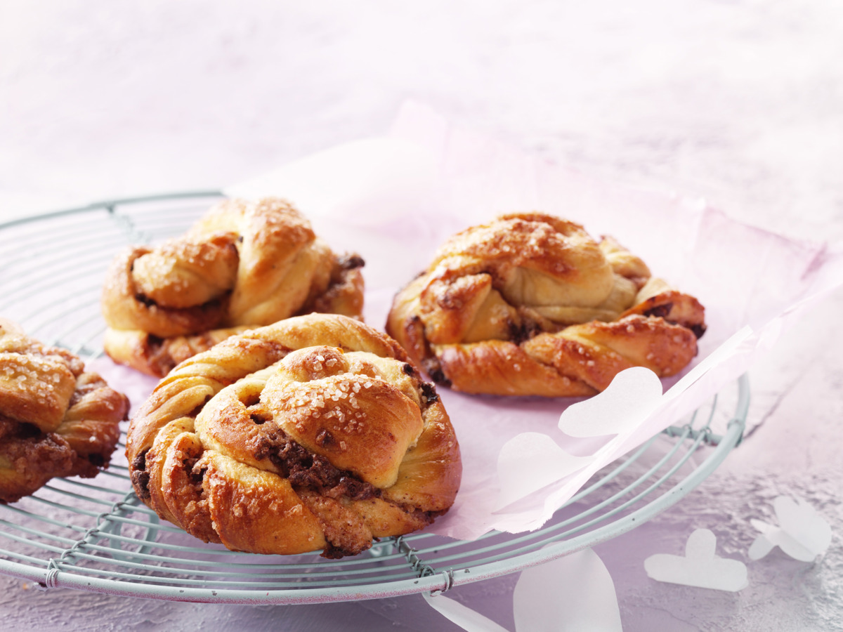 Kanelknuter med marsipan - oppskrift fra Odense